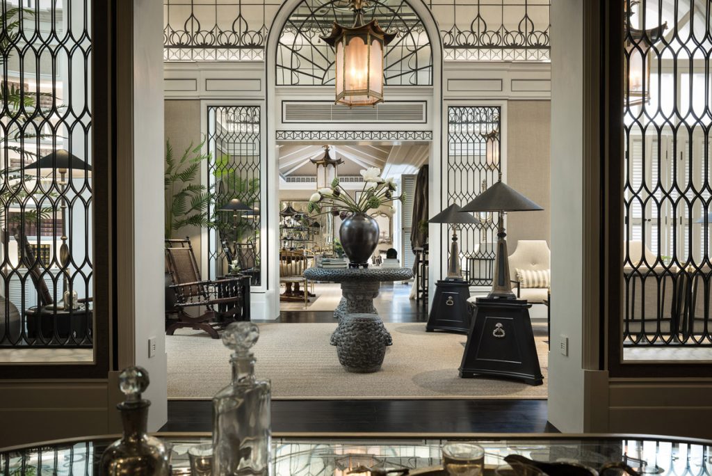 Capturing Classical Chinese Style with Alluring Character | SBID