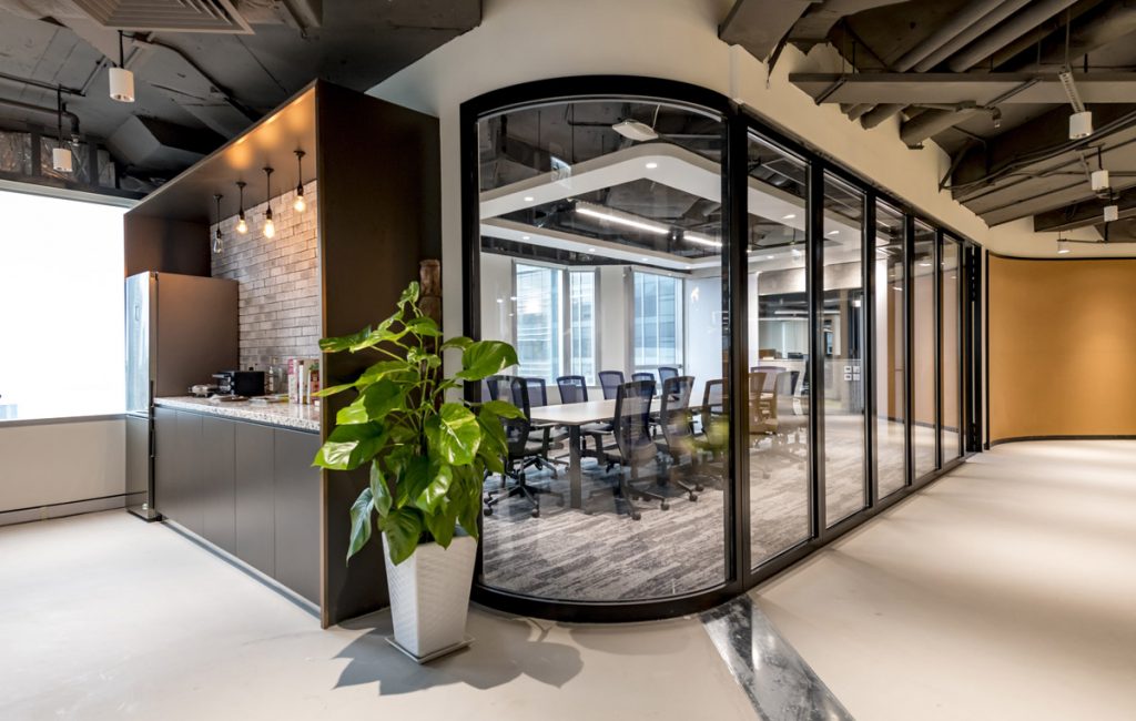 Open Plan Office Designed to Encourage Workplace Interaction | SBID