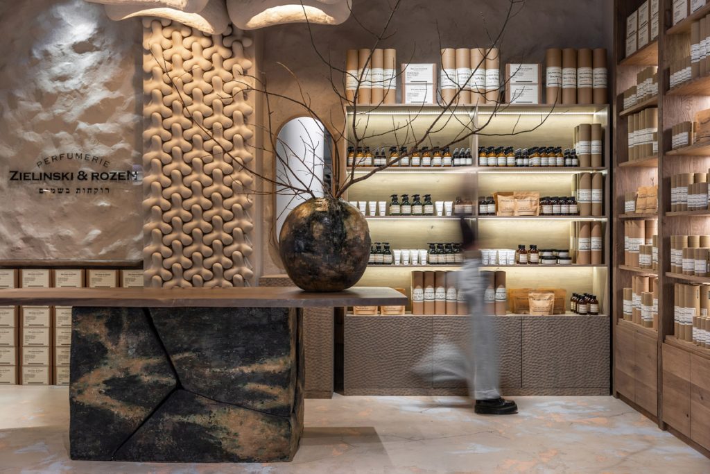 Retail Space Holds the Elements of Traditional Ukrainian Culture | SBID