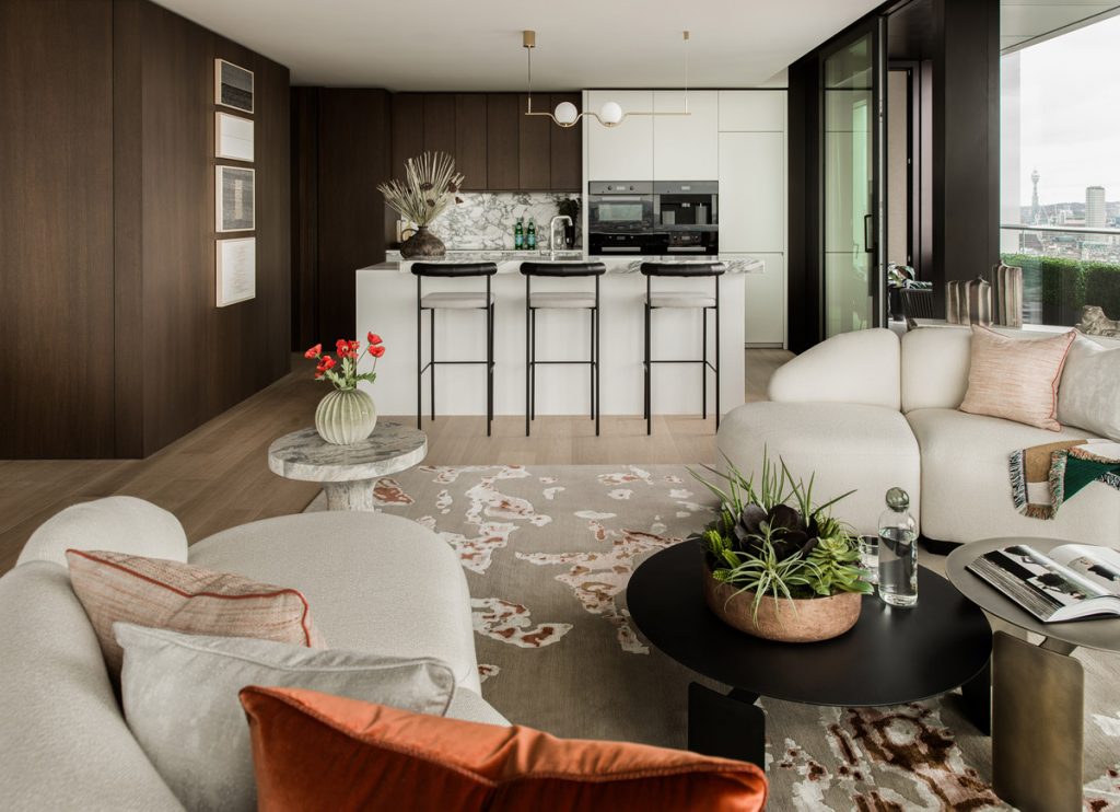 Light but Rich Show Apartment Design Enhances the Stunning Views of the ...