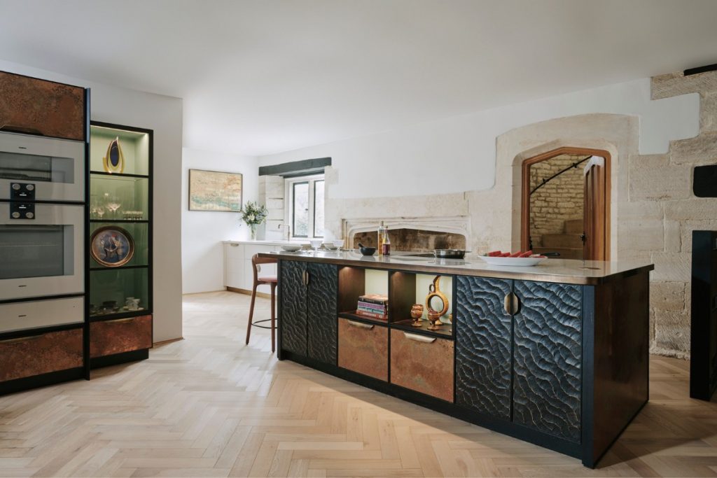 Back in Time for the Stroud Kitchen from Ledbury Studio | SBID