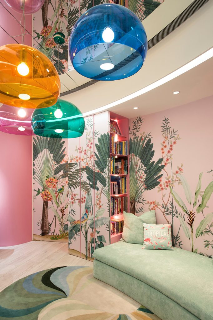 Chains Interior Design a Whimsical Apartment | SBID