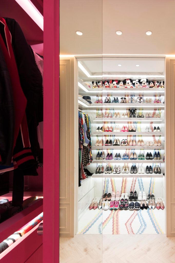 Chains Interior Design a Whimsical Apartment | SBID