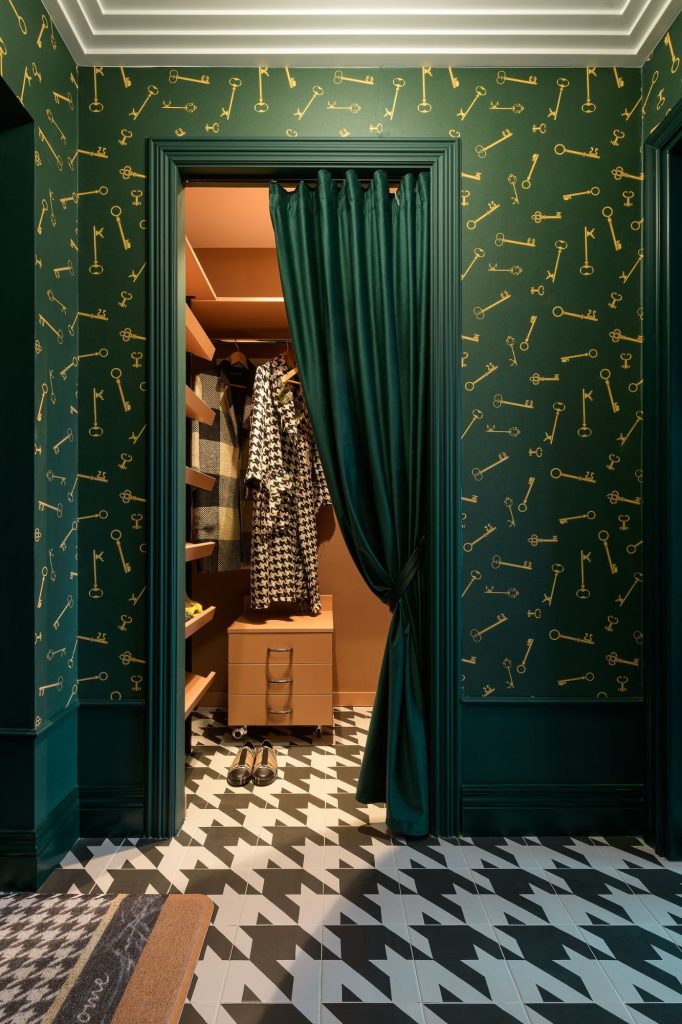 Mane Design: Creating a Bold and Magical Apartment | SBID
