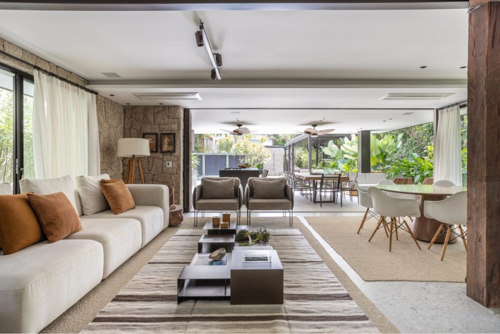 Timeless Restaurant Design Merges Singapore's History and Nature | SBID