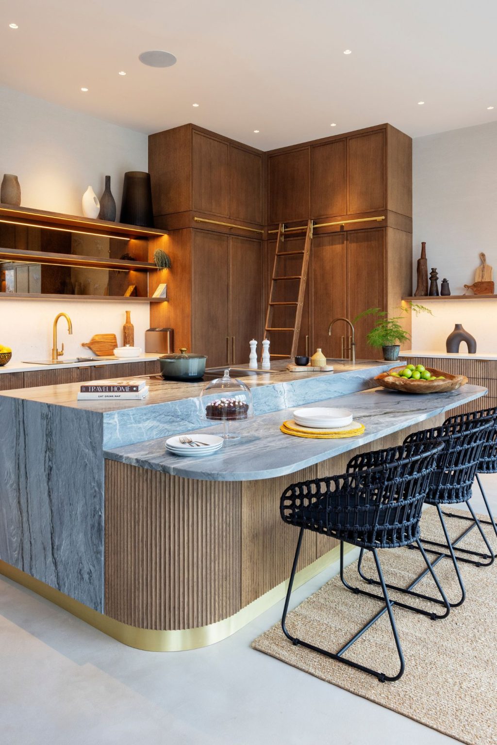 Using Sensa Platino by Cosentino in a Warm and Textured Kitchen Design ...